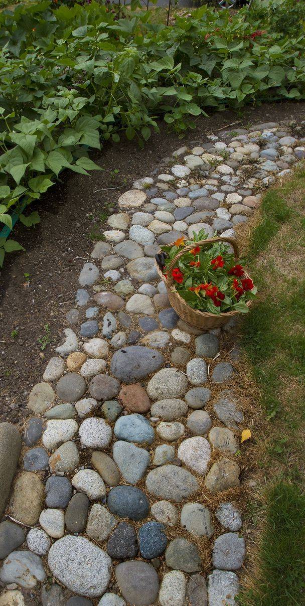 21 Making River Rock Walkway Garden Path Ideas To Consider | SharonSable