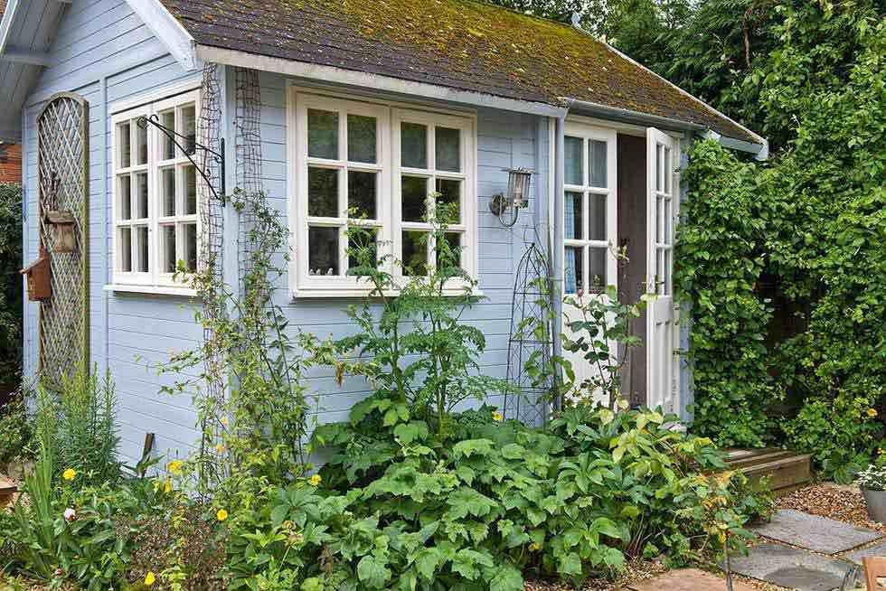 24 Traditional Garden Rooms Ideas You Must Look | SharonSable