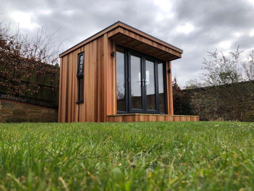 23 Small Garden Room Ideas Worth to Check | SharonSable