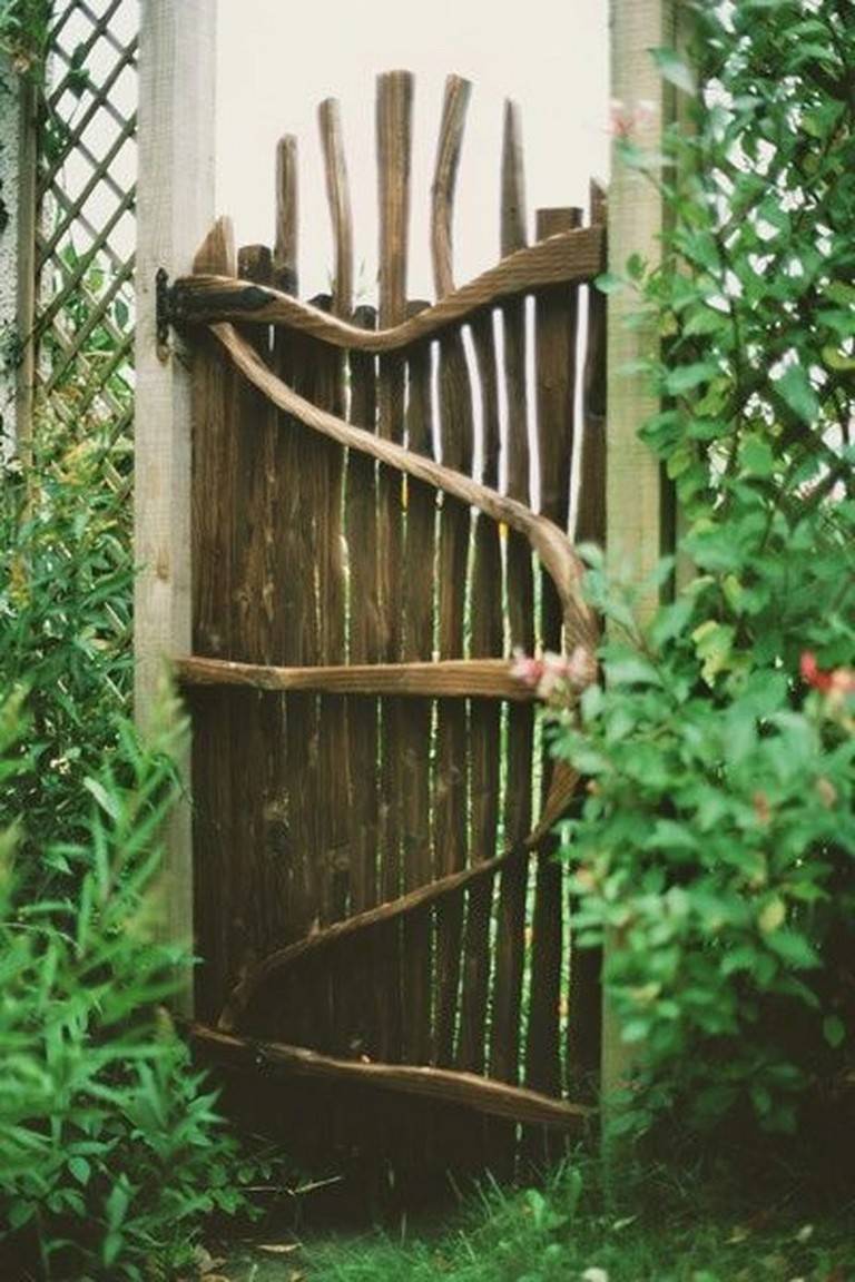 23 Rustic Iron Garden Gate Ideas To Try This Year | SharonSable