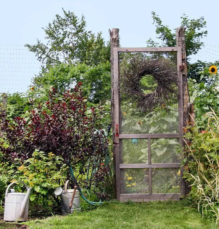 25 Garden Gate Art Ideas You Cannot Miss | SharonSable