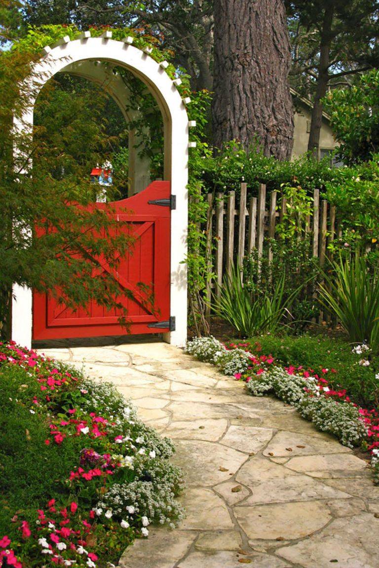 24 Cottage Garden Gate Design Ideas To Consider | SharonSable
