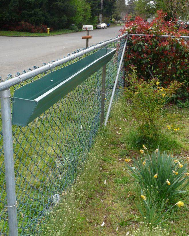 24 Fence Gutter Garden Ideas You Should Look | SharonSable