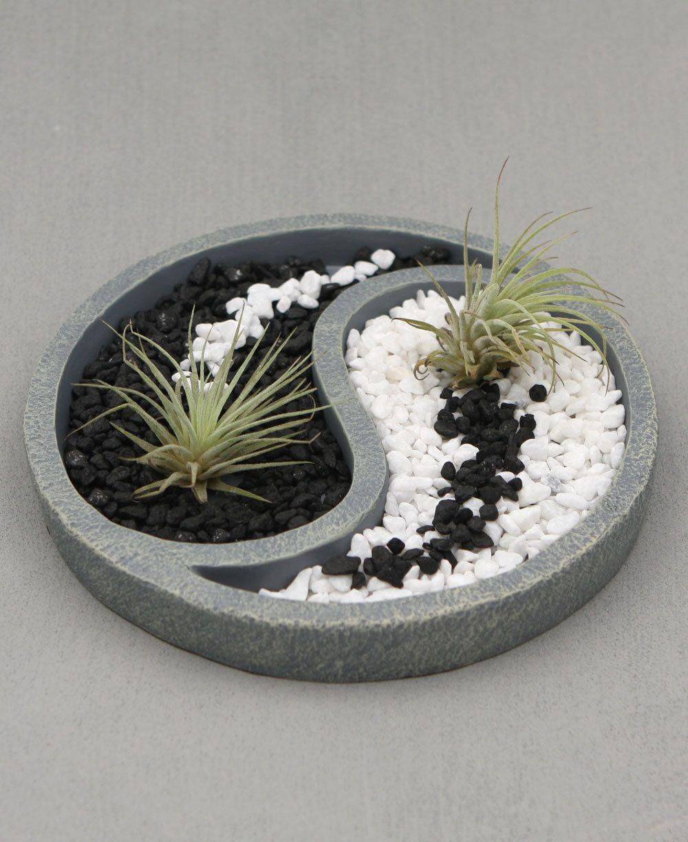 20 Yin Yang Zen Garden Ideas To Consider | SharonSable