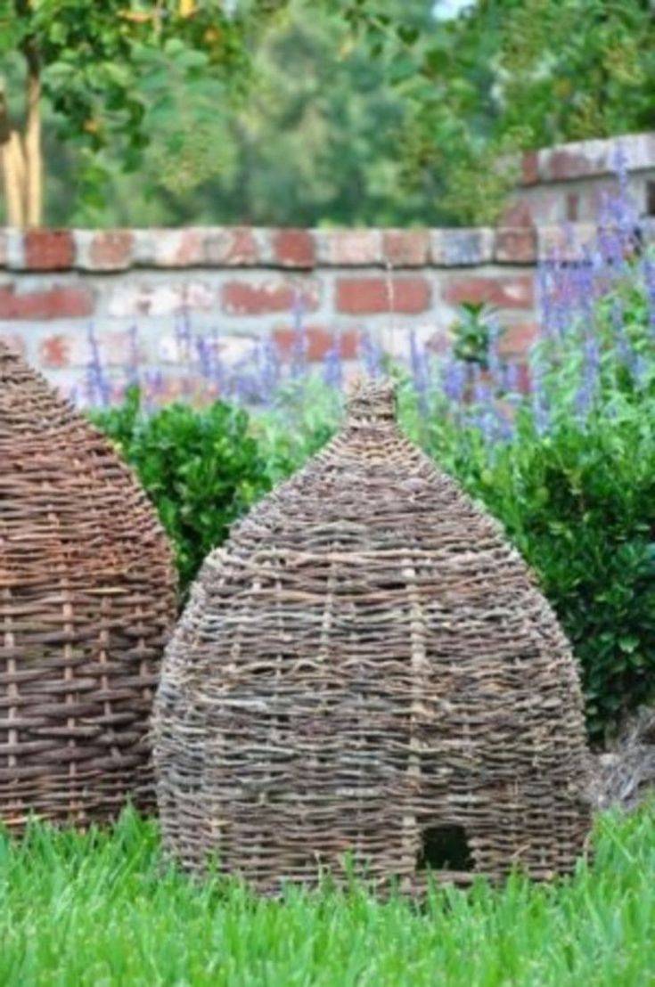 22 Bee Garden Design Ideas Worth to Check | SharonSable