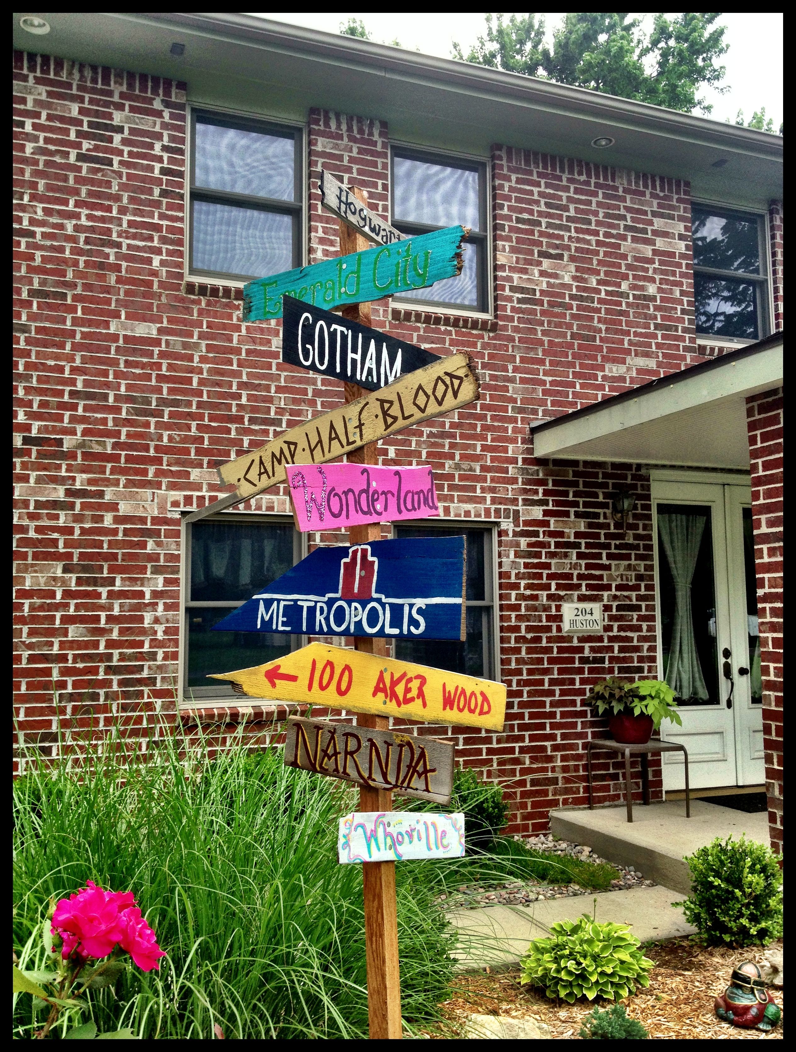 20 Garden Sign Post Ideas To Consider | SharonSable