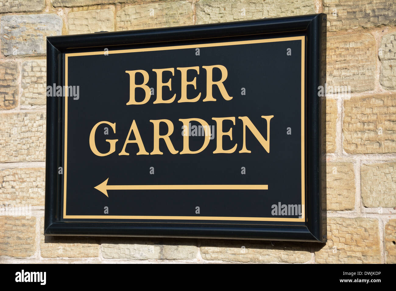 19 Beer Garden Sign Ideas You Cannot Miss | SharonSable