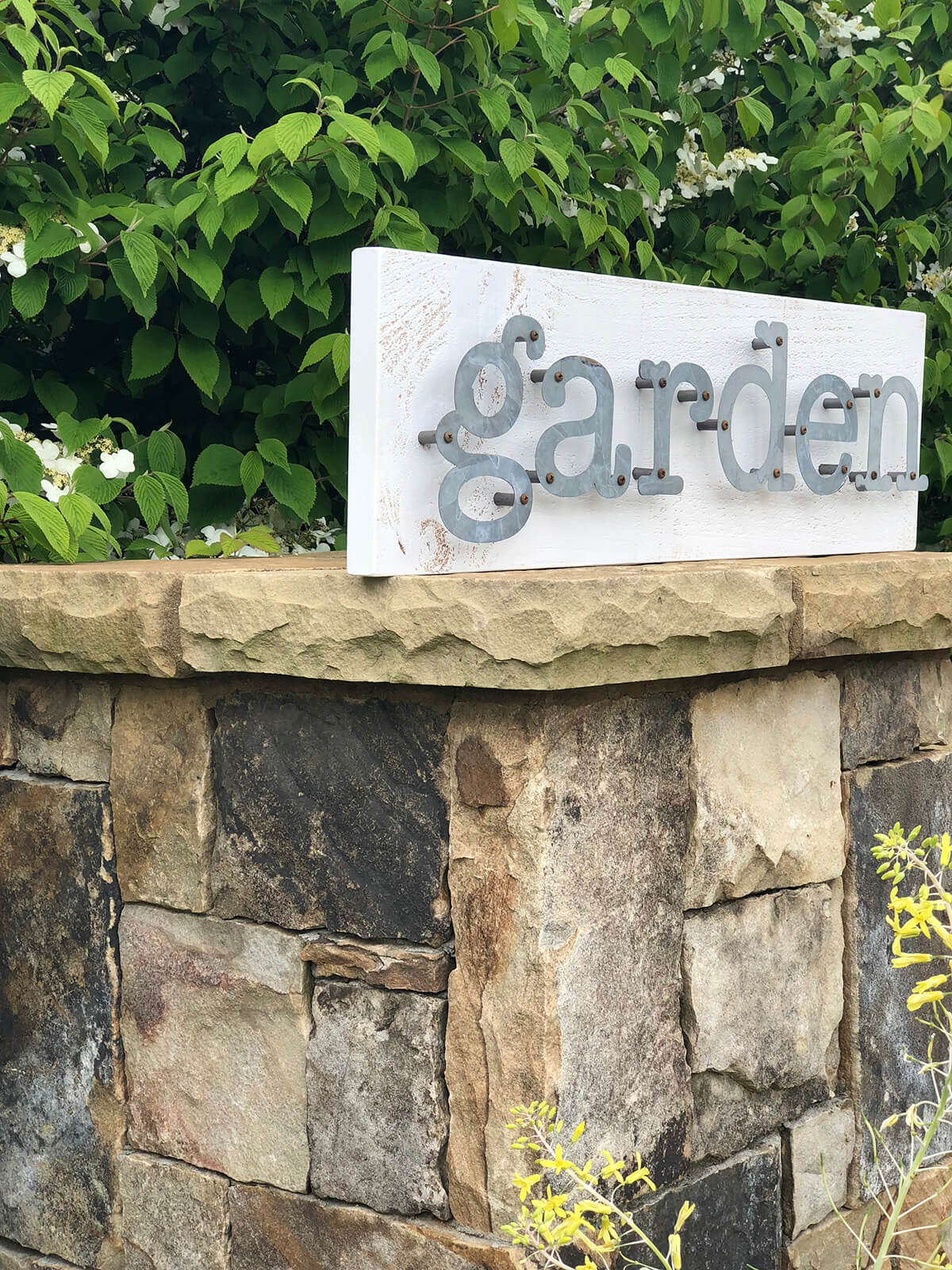 23 Wood Garden Signs Ideas You Cannot Miss | SharonSable