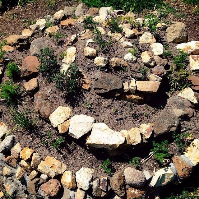 21 Permaculture Herb Spiral Garden Ideas You Must Look | SharonSable