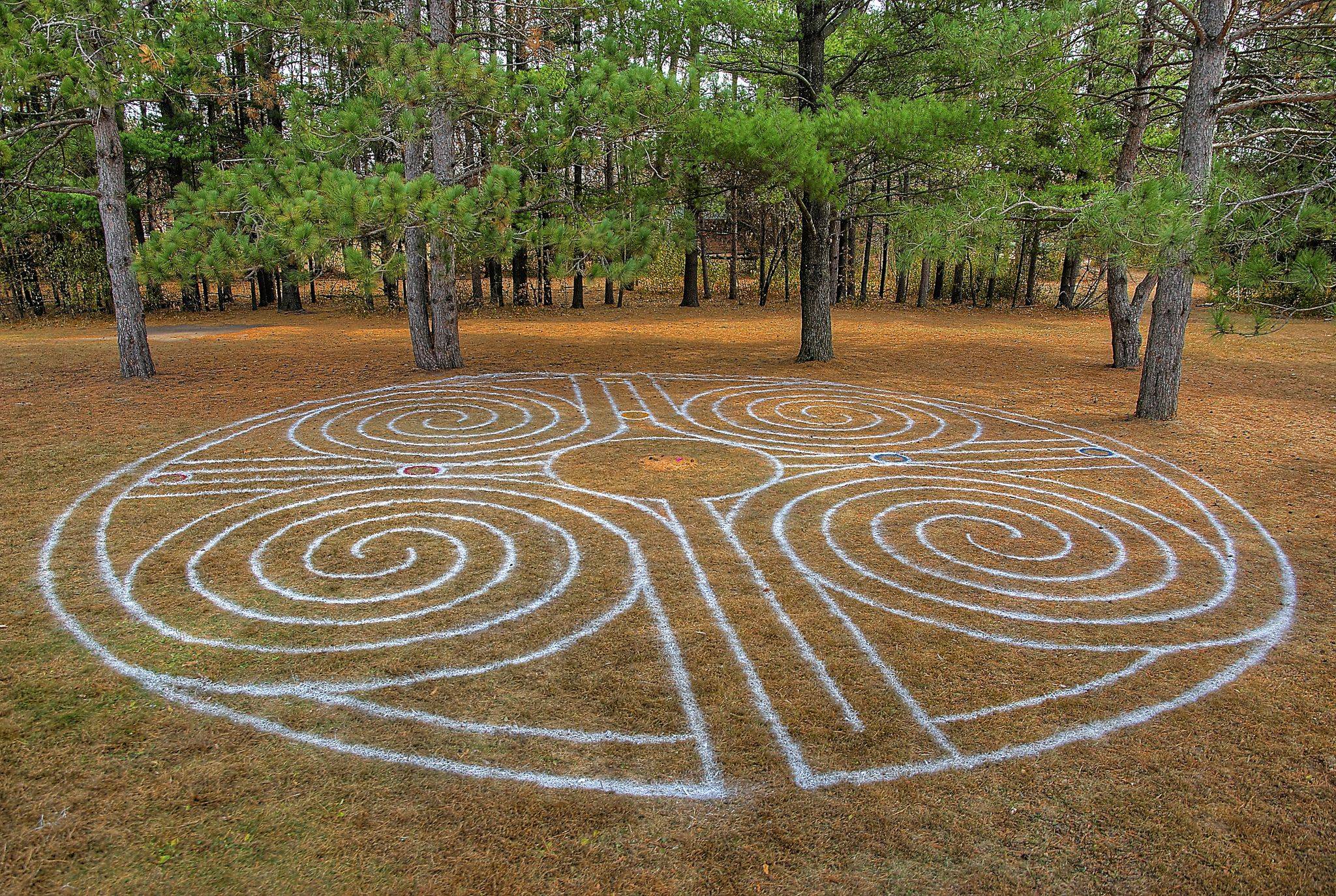 22 Spiral Garden Labyrinth Ideas For This Year | SharonSable