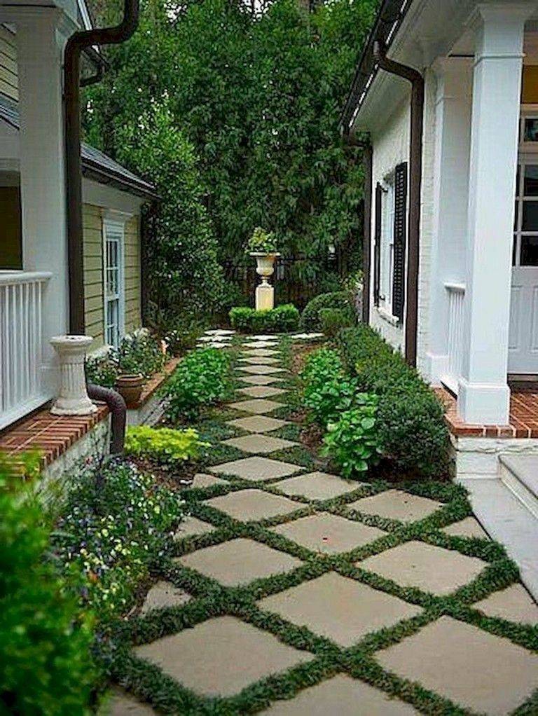 22 Small Courtyard Side Garden Ideas To Consider | SharonSable