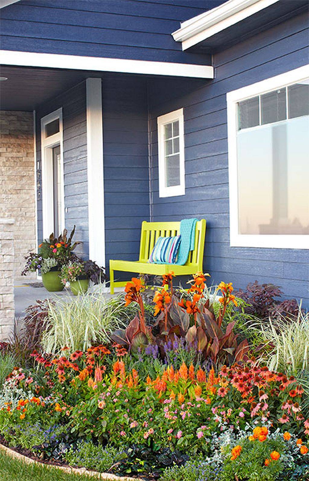 20 Sunny Garden Corner Ideas You Should Look | SharonSable